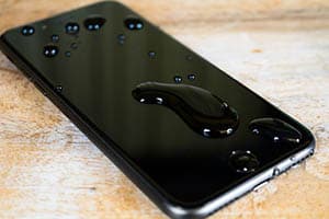 New Samsung smartphones can get a self-healing oleophobic coating